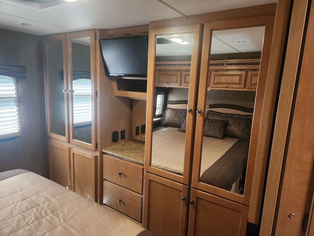 2015 Thor Motor Coach Windsport 27K - National Vehicle
