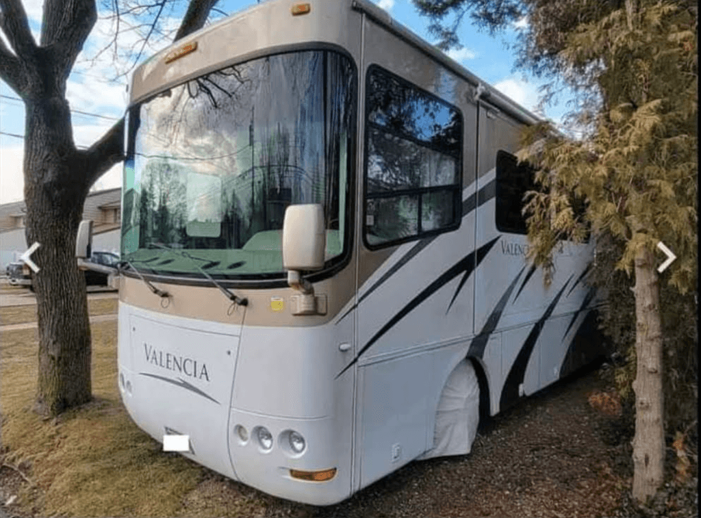 2007 Four Winds Mandalay Coach Valencia 38C - National Vehicle