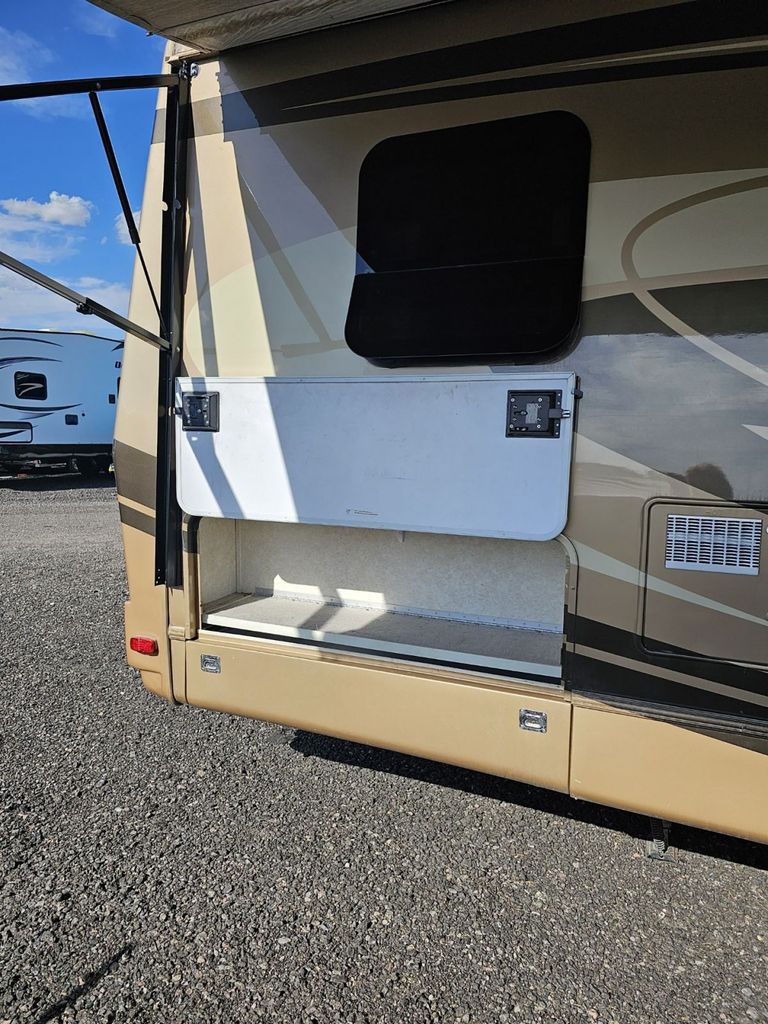 2017 Phoenix Cruiser Motorhome 2910T - National Vehicle