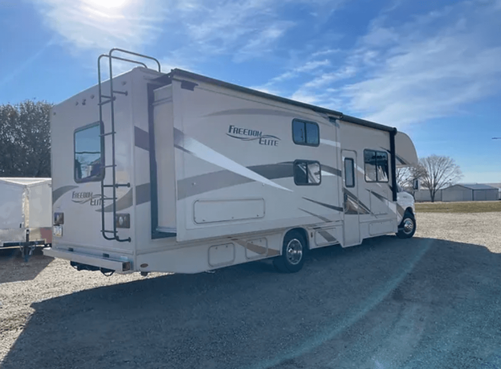 2017 Thor Motor Coach Freedom Elite 30FE - National Vehicle