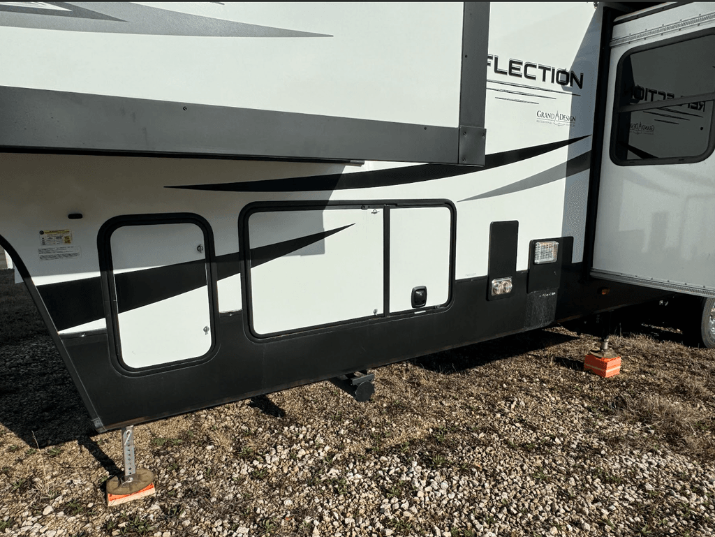 2021 Grand Design Reflection 367BHS - National Vehicle