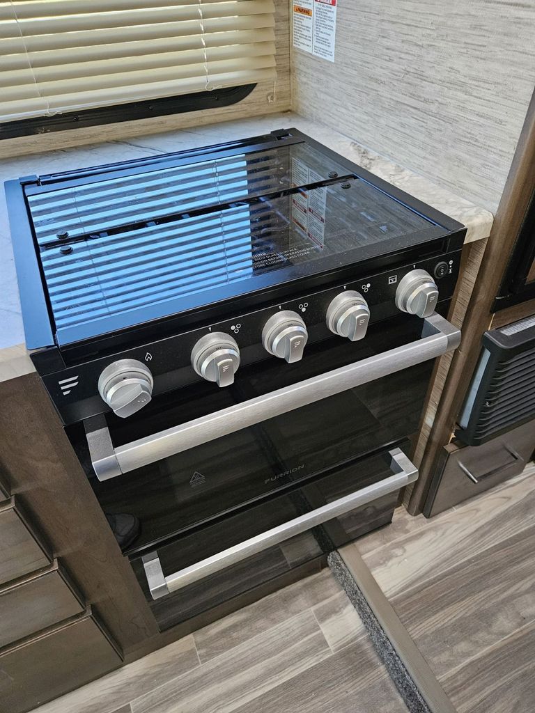 2021 Thor Motor Coach Freedom Elite 22FE - National Vehicle