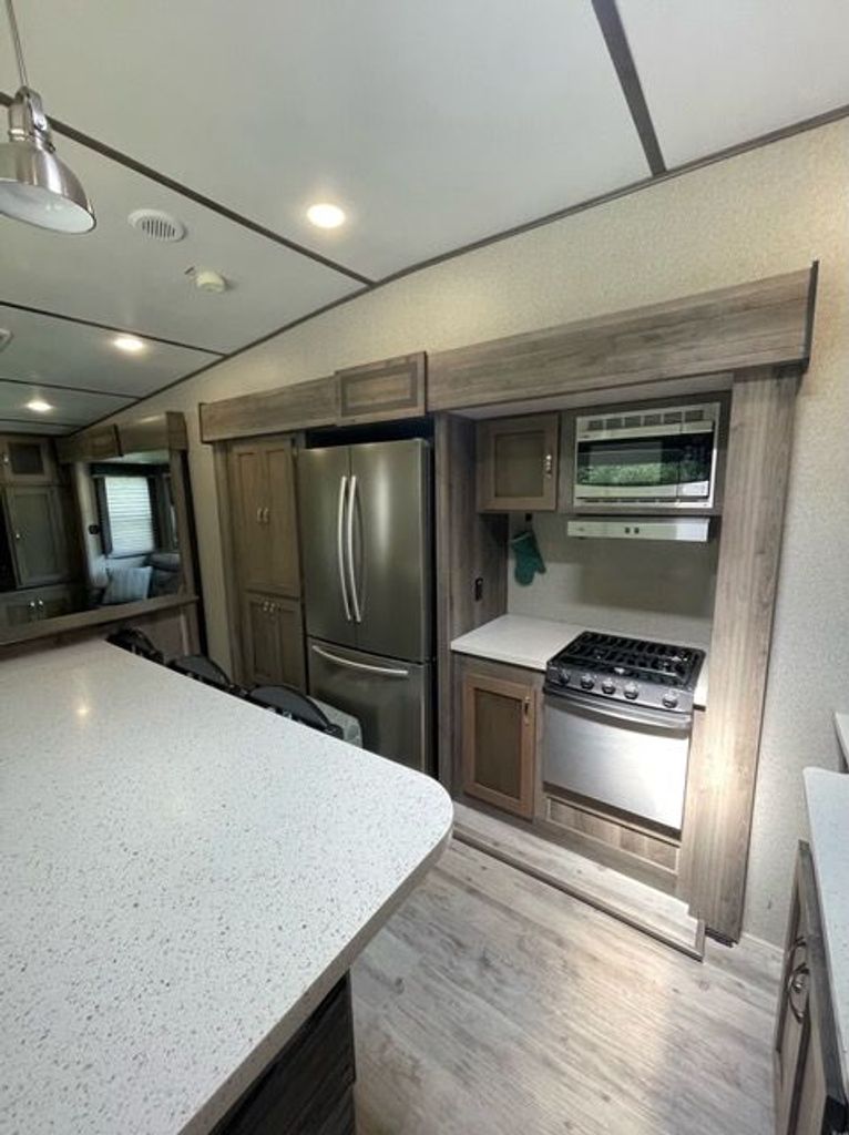 2018 Keystone Sprinter Limited 3531FWDEN - National Vehicle