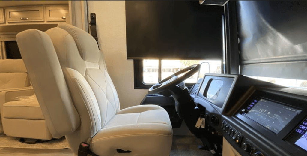 2021 Newmar Canyon Star 3722 - National Vehicle