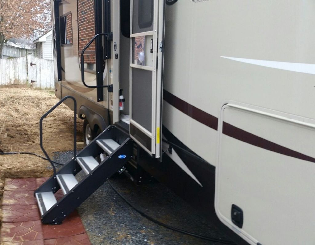 2017 Grand Design Reflection 337RLS - National Vehicle