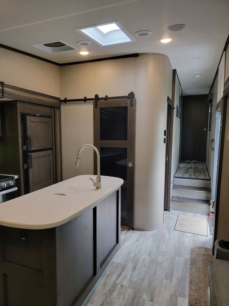 2022 Grand Design Reflection 31MB - National Vehicle