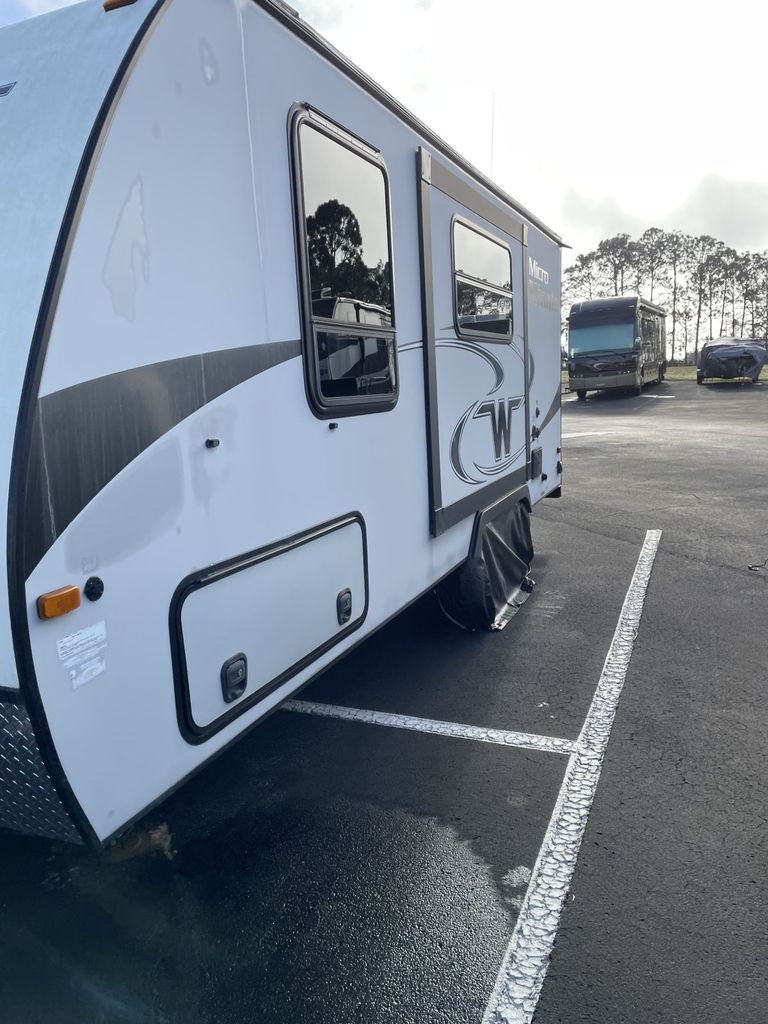 2018 Winnebago Micro Minnie 2108DS - National Vehicle