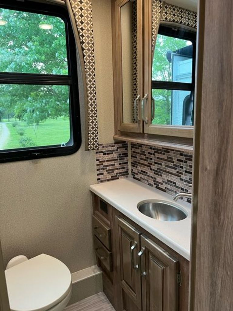 2019 Jayco Greyhawk Prestige 29MVP - National Vehicle