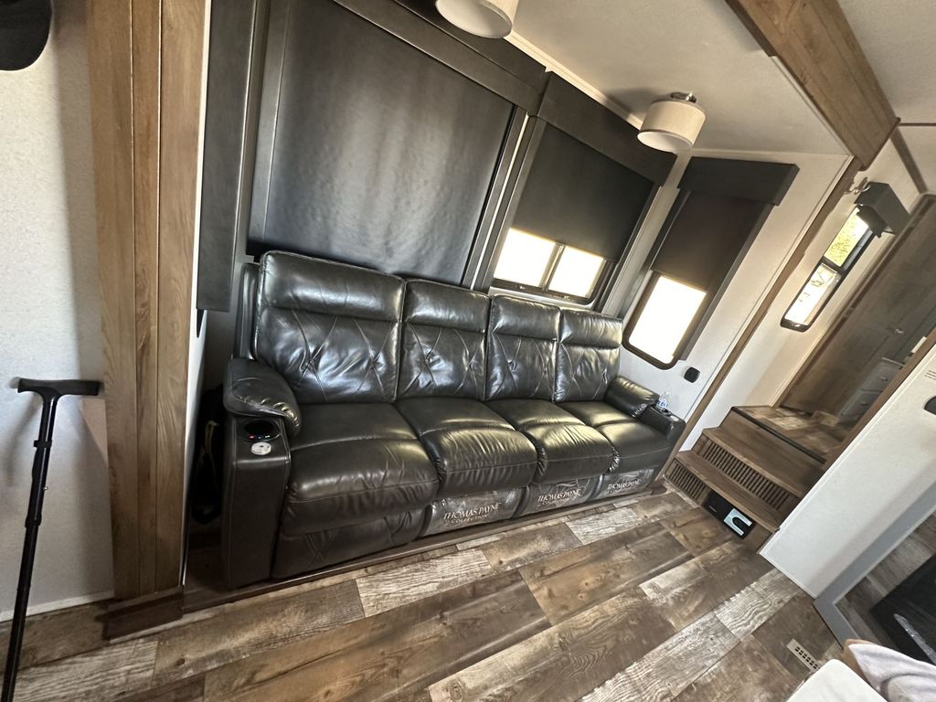 2020 Keystone Fuzion 424 - National Vehicle