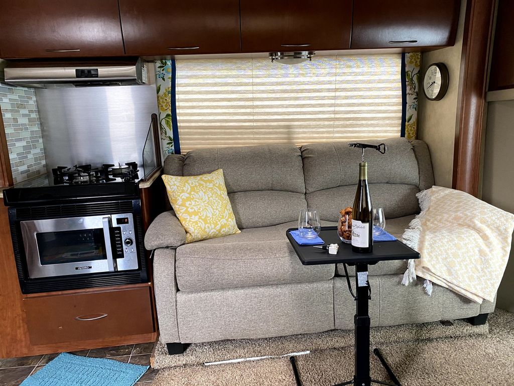 2011 Four Winds Chateau Citation 29BG - National Vehicle