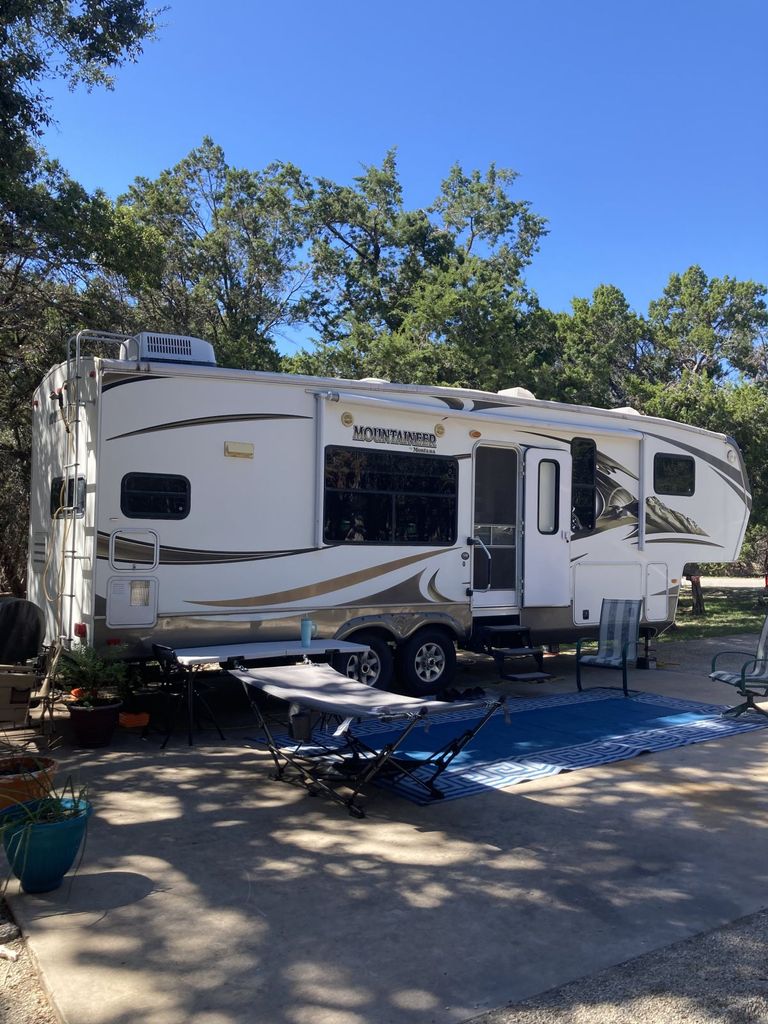 2013 Keystone Montana Mountaineer 295RKD - National Vehicle