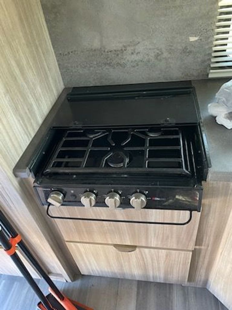 2022 Winnebago Minnie 2529RG - National Vehicle