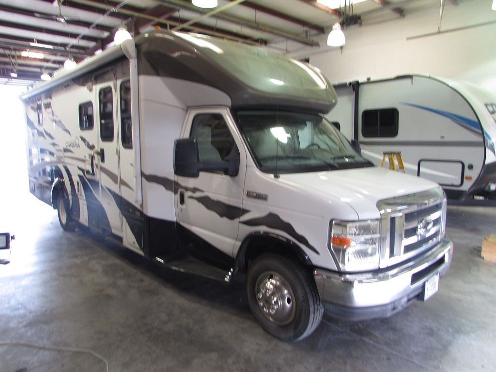 2011 Itasca Cambria 28B - National Vehicle