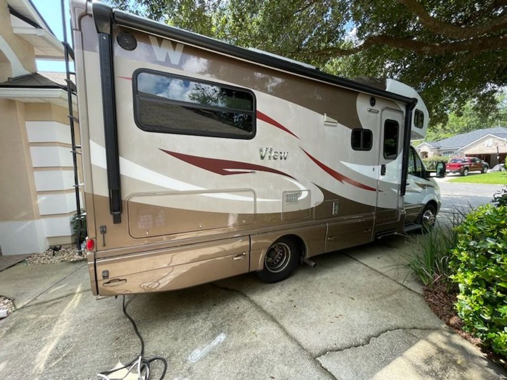 2014 Winnebago View 24J - National Vehicle