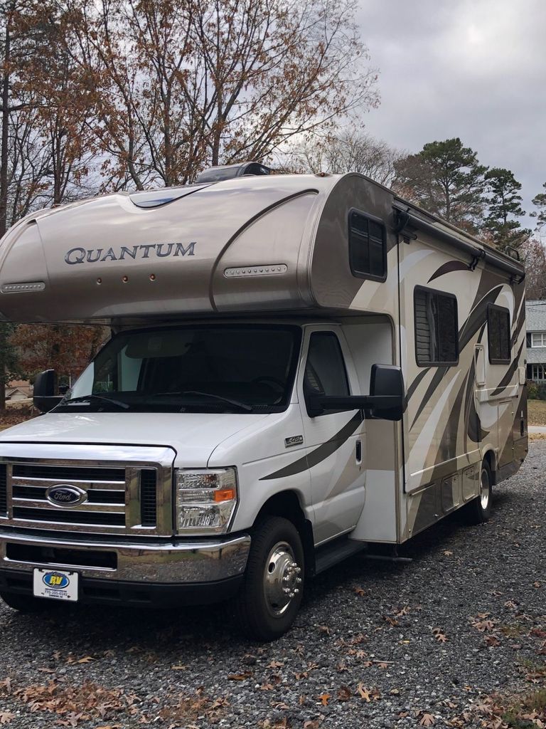 2018 Thor Motor Coach Quantum 25RC - National Vehicle