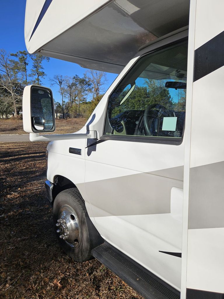 2021 Thor Motor Coach Freedom Elite 22FE - National Vehicle