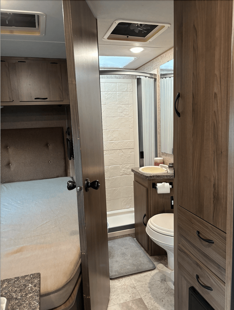 2017 Coachmen Freelander Micro 20CB - National Vehicle