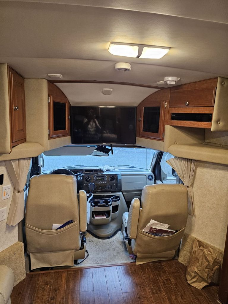 2017 Phoenix Cruiser Motorhome 2910T - National Vehicle