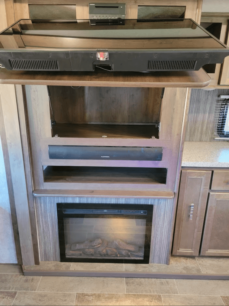 2018 Highland Ridge Open Range 323RLS - National Vehicle