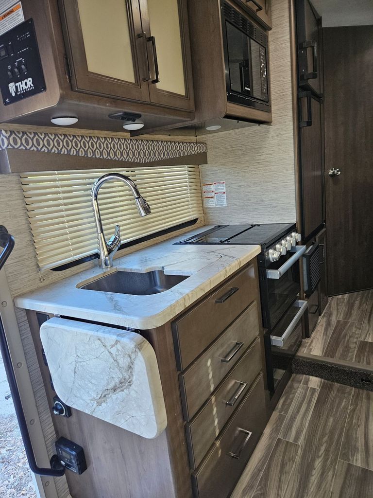 2021 Thor Motor Coach Freedom Elite 22FE - National Vehicle