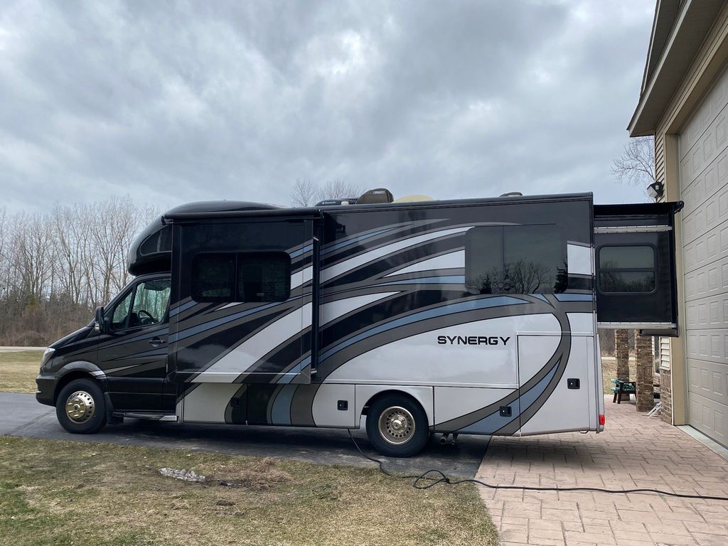 2017 Thor Motor Coach Synergy 24SP - National Vehicle