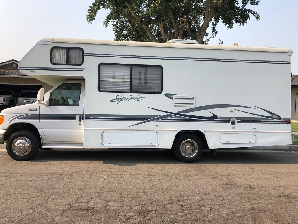 2004 Itasca Spirit 24V - National Vehicle