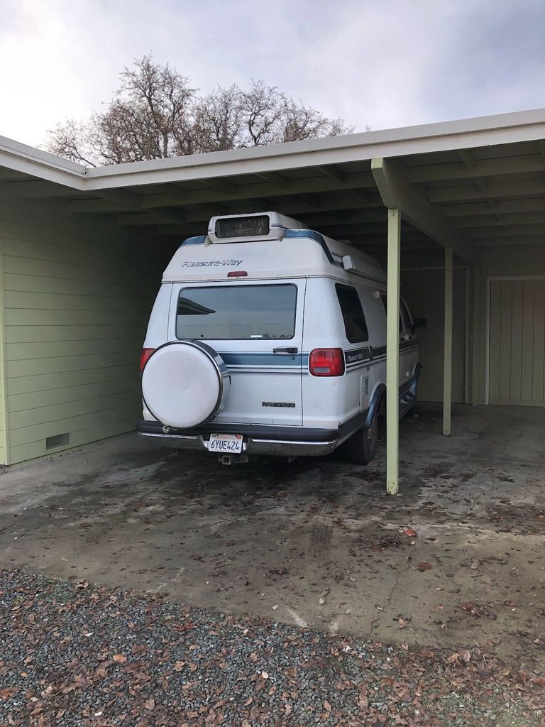 1996 Pleasure-Way MPL - National Vehicle