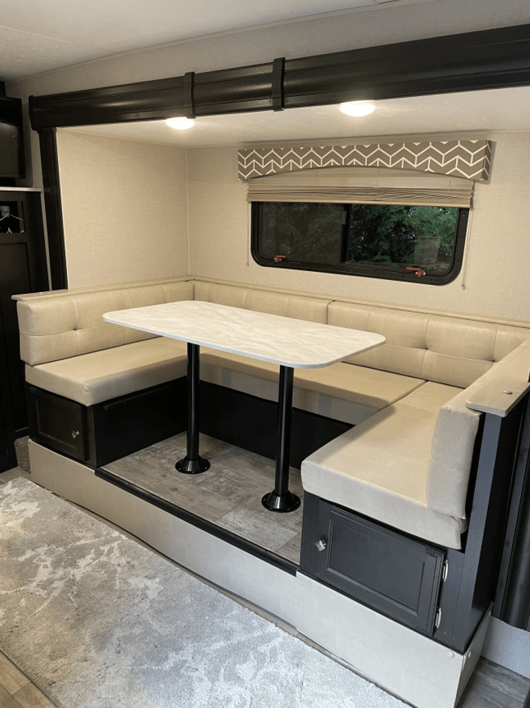 2019 Venture RV Sonic SN220VRB - National Vehicle