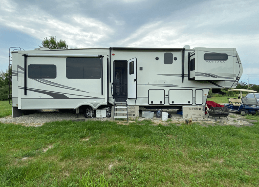 2022 Keystone Montana 3781RL - National Vehicle