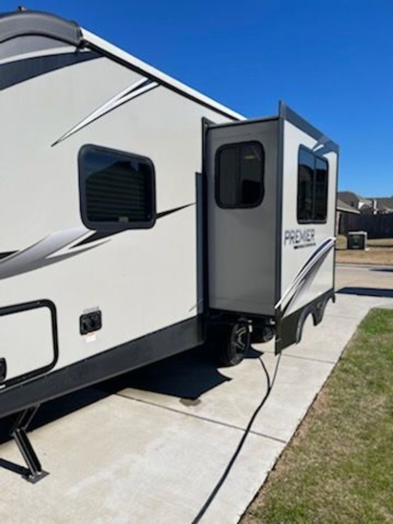 2020 Keystone Bullet Premier Ultra 22RBPR - National Vehicle