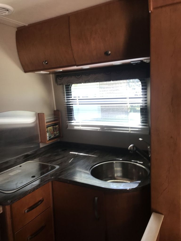 2014 Leisure Travel Van Unity U24MB - National Vehicle