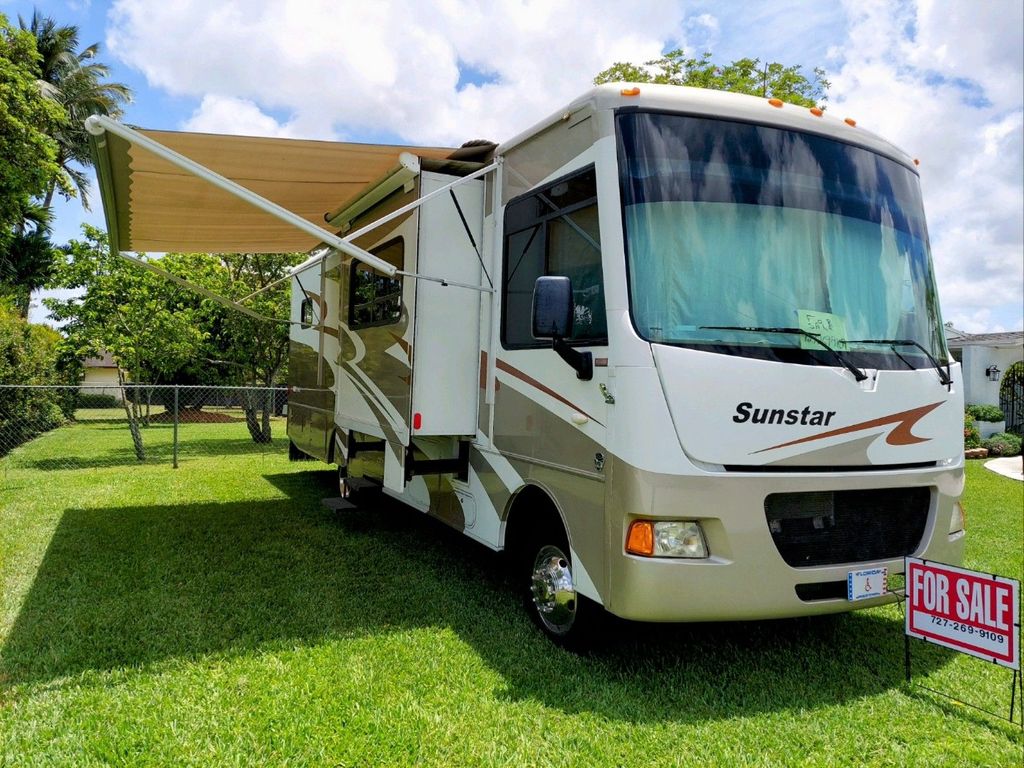 2012 Itasca Sunstar 30T - National Vehicle