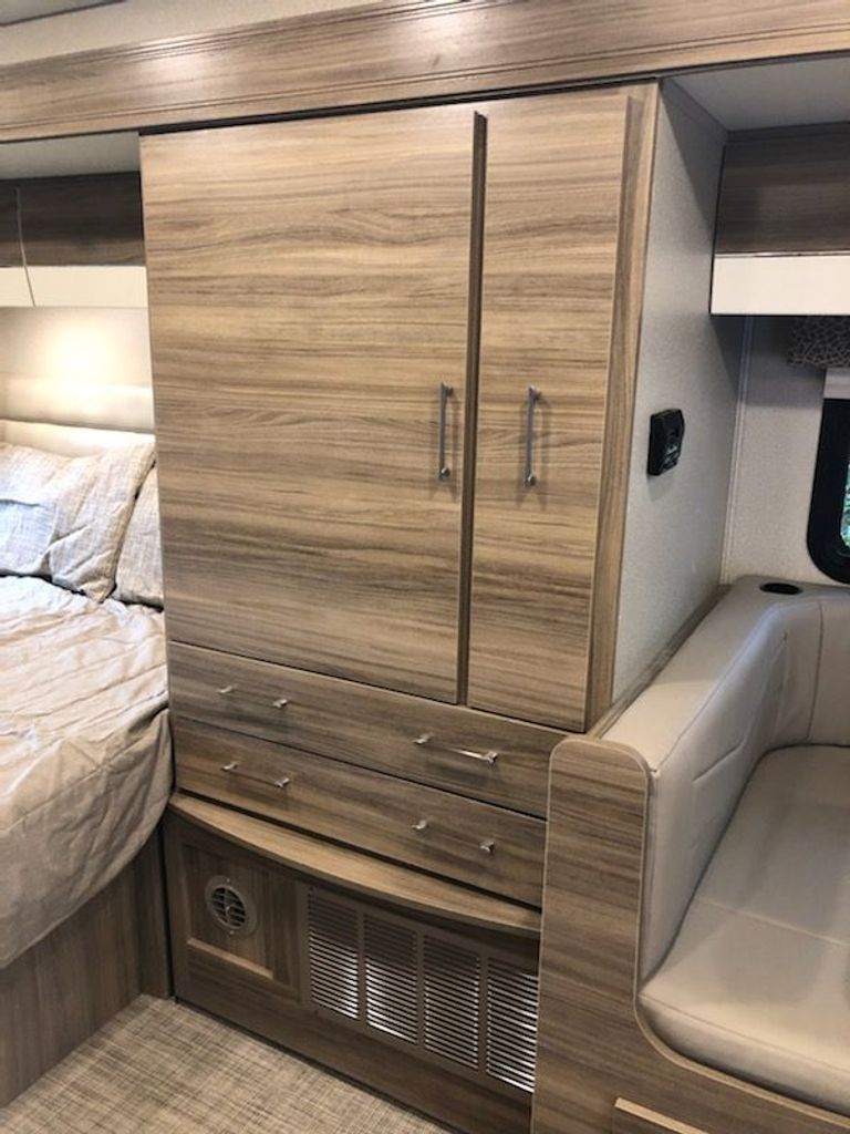 2019 Jayco Melbourne Prestige 24LP - National Vehicle