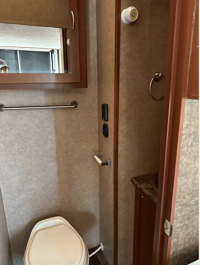 2014 Forest River Cherokee Vengeance 377V - National Vehicle