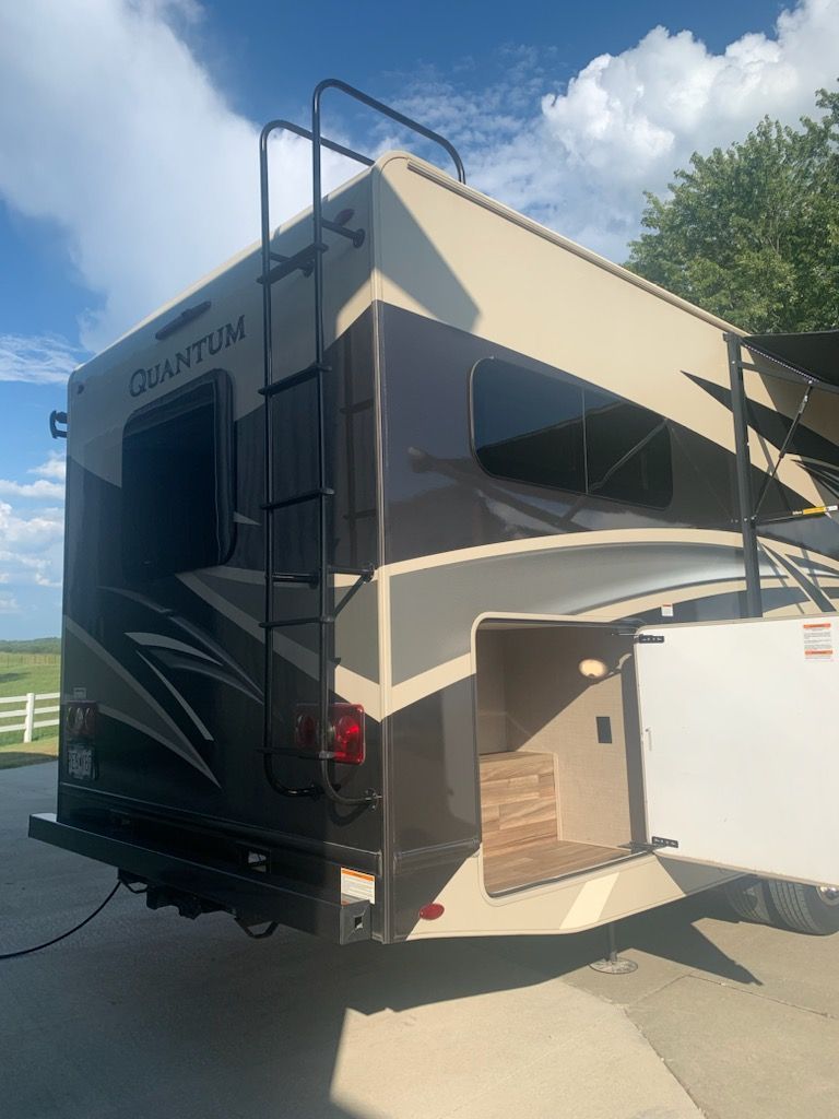 2019 Thor Motor Coach Quantum WS31 - National Vehicle