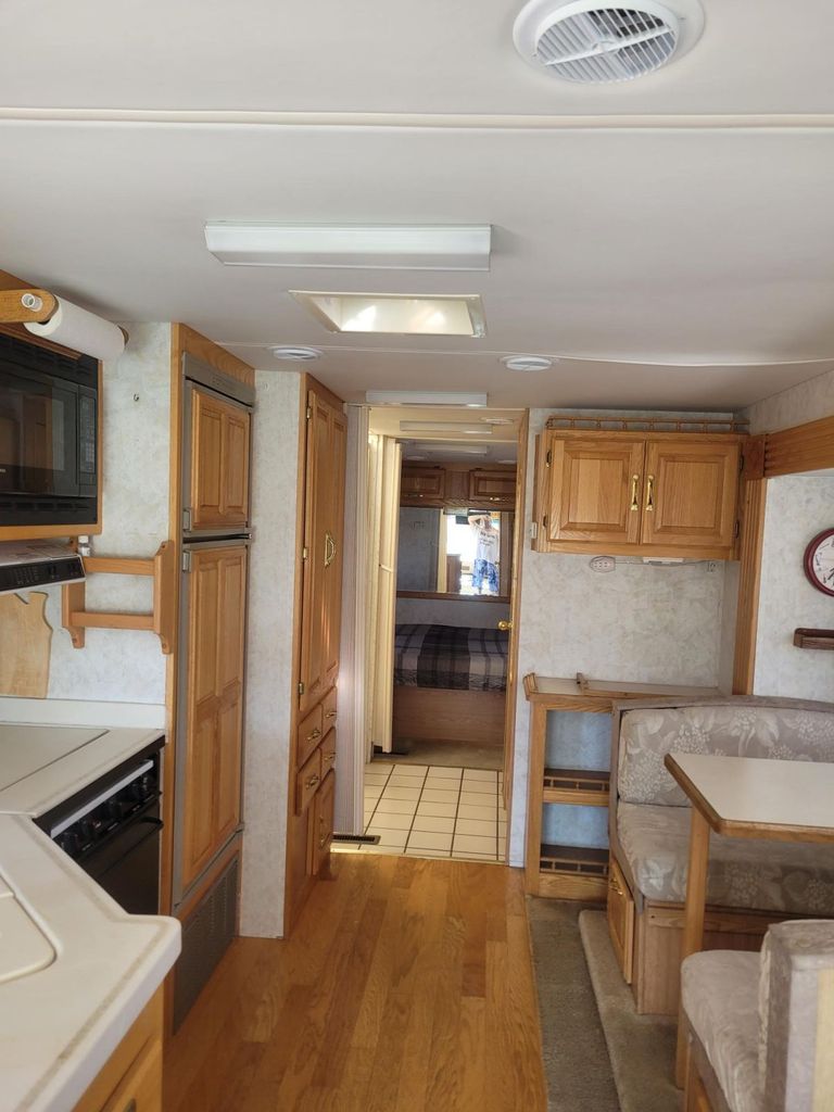 1999 Forest River Windsong 325S - National Vehicle