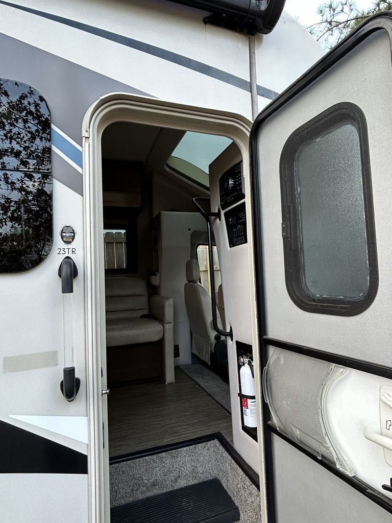 2018 Thor Motor Coach Gemini 23TR - National Vehicle