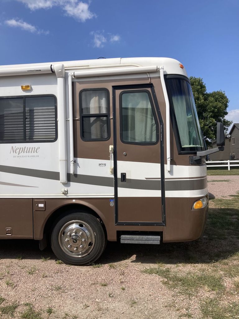 2003 Holiday Rambler Neptune 36PBD - National Vehicle