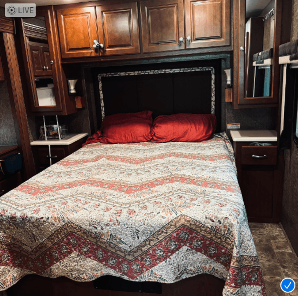 2014 Thor Motor Coach Palazzo 33.1 - National Vehicle