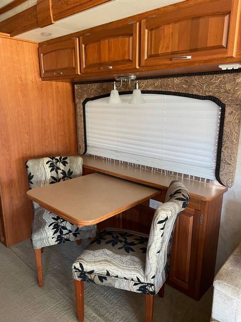 2009 Monaco Monarch 30SFS - National Vehicle