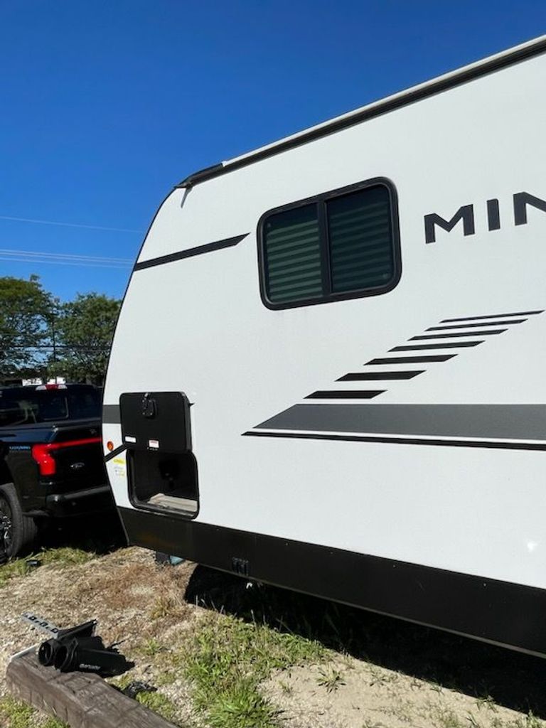 2022 Winnebago Minnie 2529RG - National Vehicle