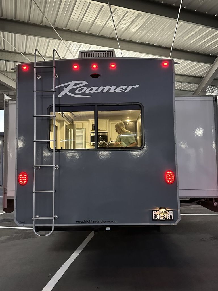 2021 Highland Ridge Roamer 264RLS - National Vehicle