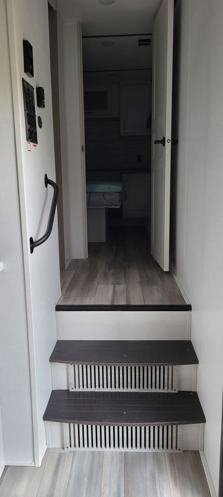 2023 Keystone Sprinter 35BH - National Vehicle