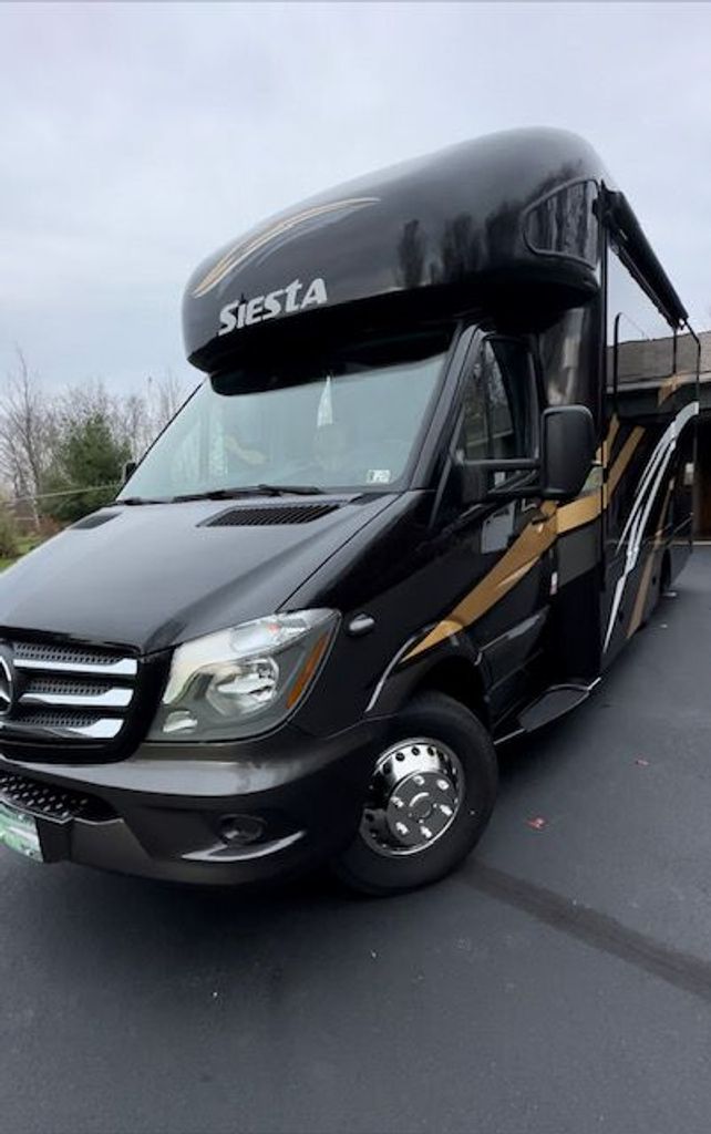 2018 Thor Motor Coach Siesta 24SJ - National Vehicle