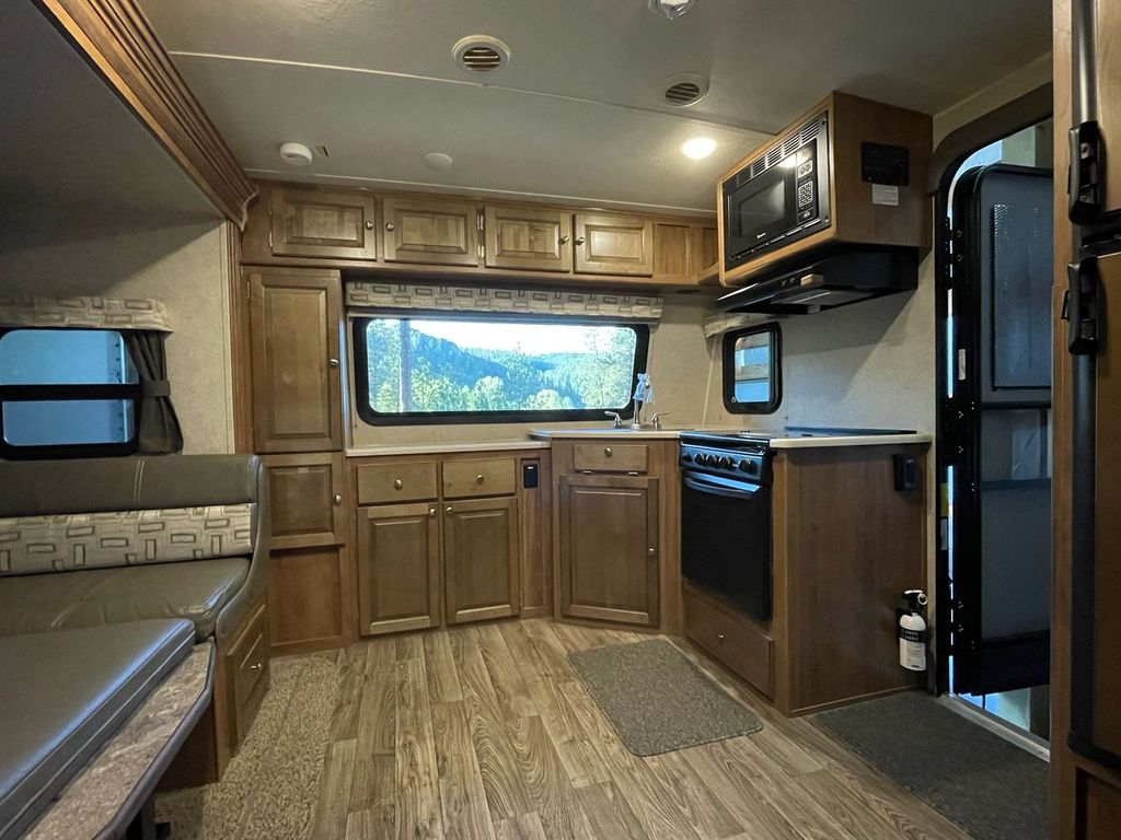 2018 Forest River Flagstaff Micro Lite 25FKS - National Vehicle