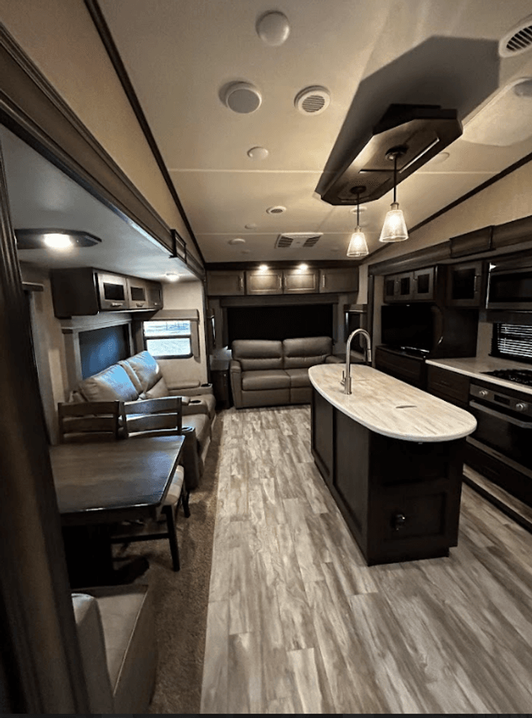 2021 Grand Design Reflection 367BHS - National Vehicle