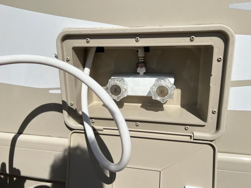 2016 Thor Motor Coach Quantum WS31 - National Vehicle