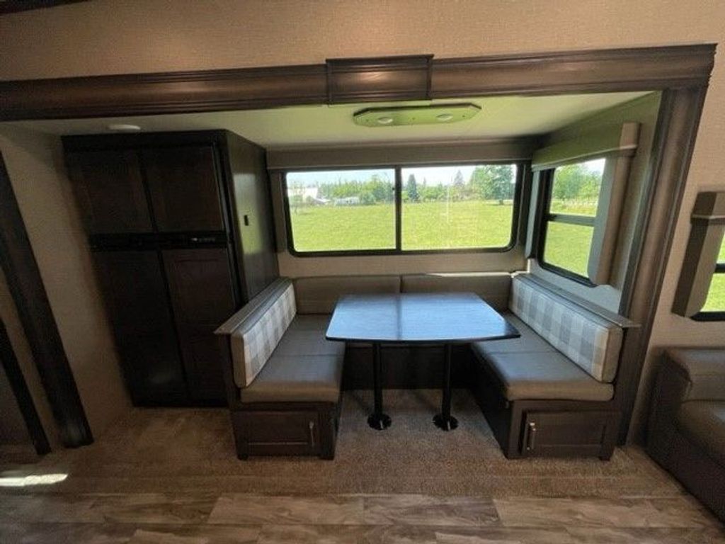 2021 Grand Design Reflection 28BH - National Vehicle