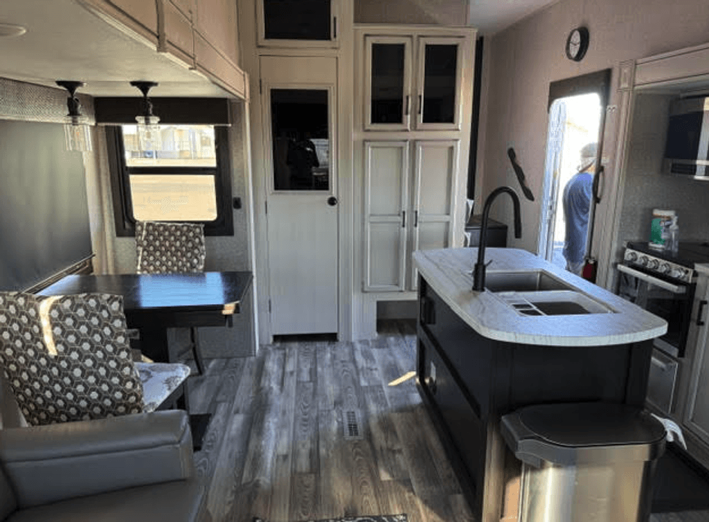 2022 Jayco Eagle HT 28.5RSTS - National Vehicle