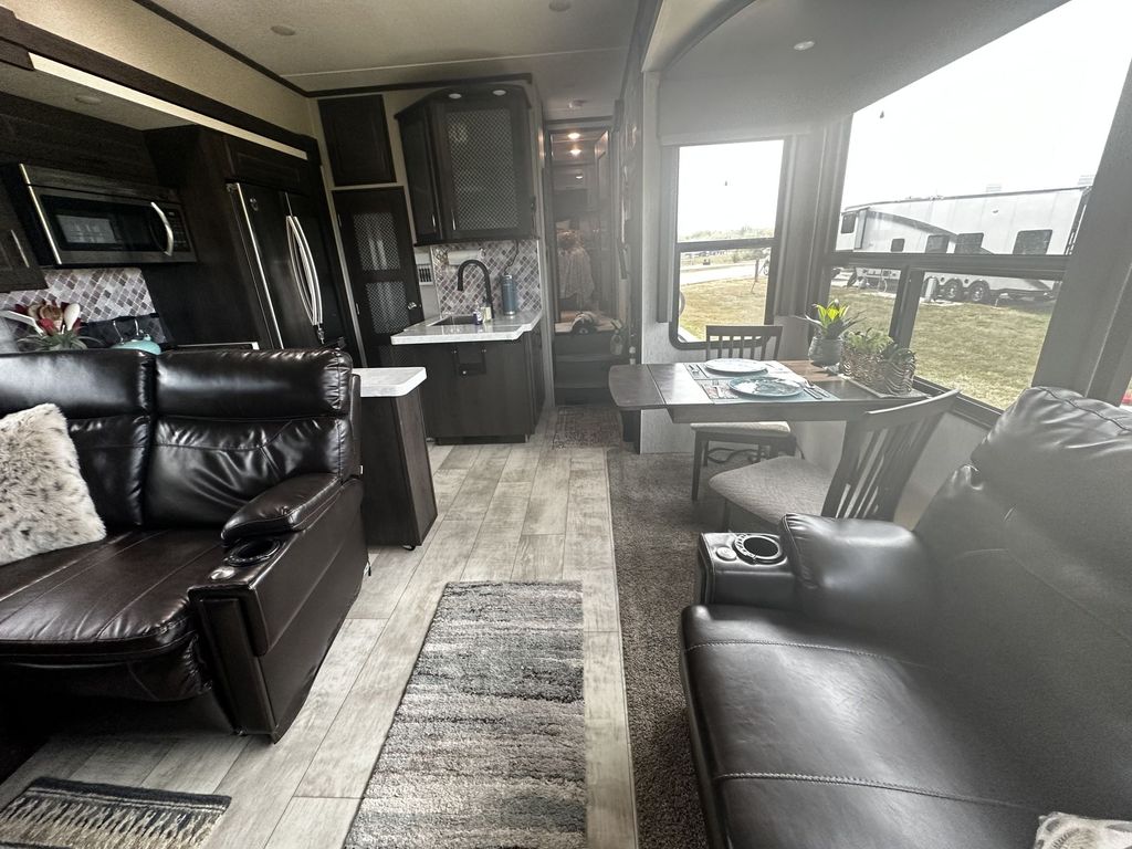 2021 Grand Design Momentum M-Class 395MS-R - National Vehicle